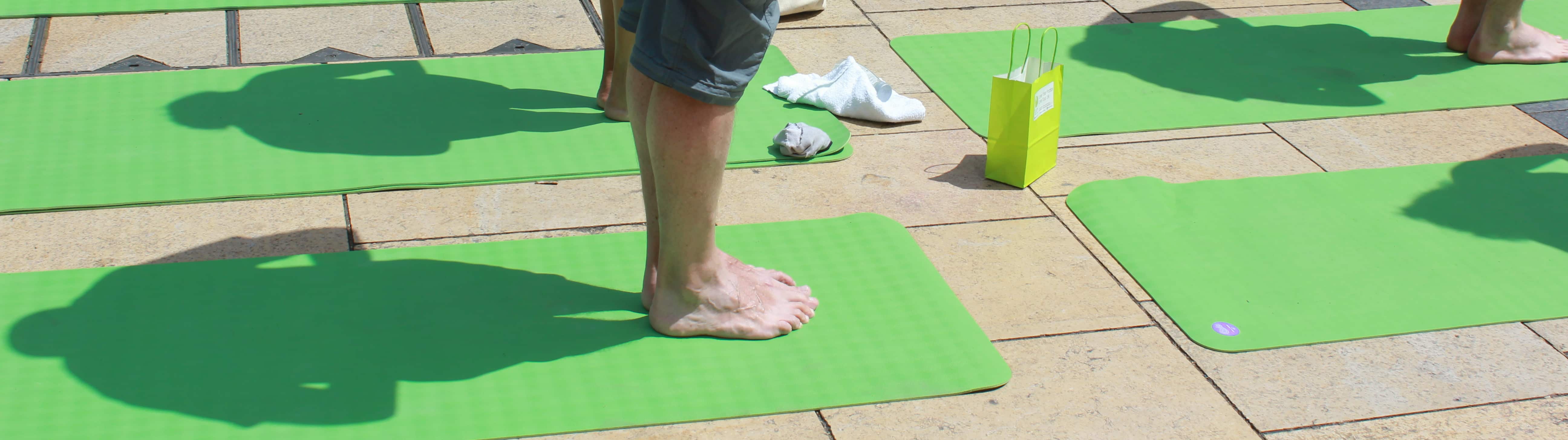 mat shadow 2 - Lumi Power Yoga